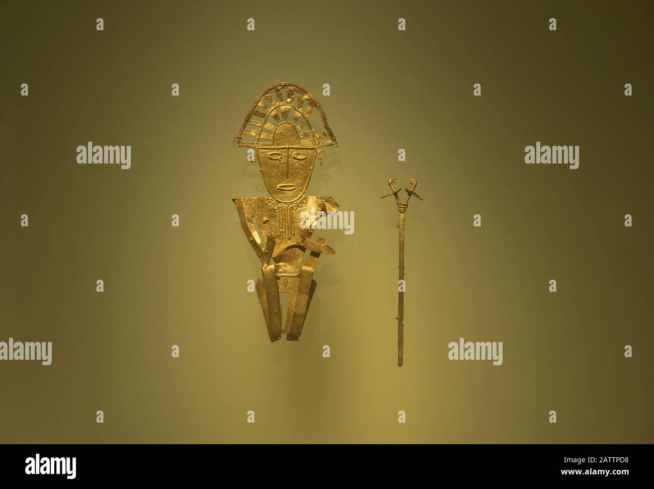 Muisca tunjo figure, Museo del Oro, Bogotá, Colombia Stock Photo - Alamy