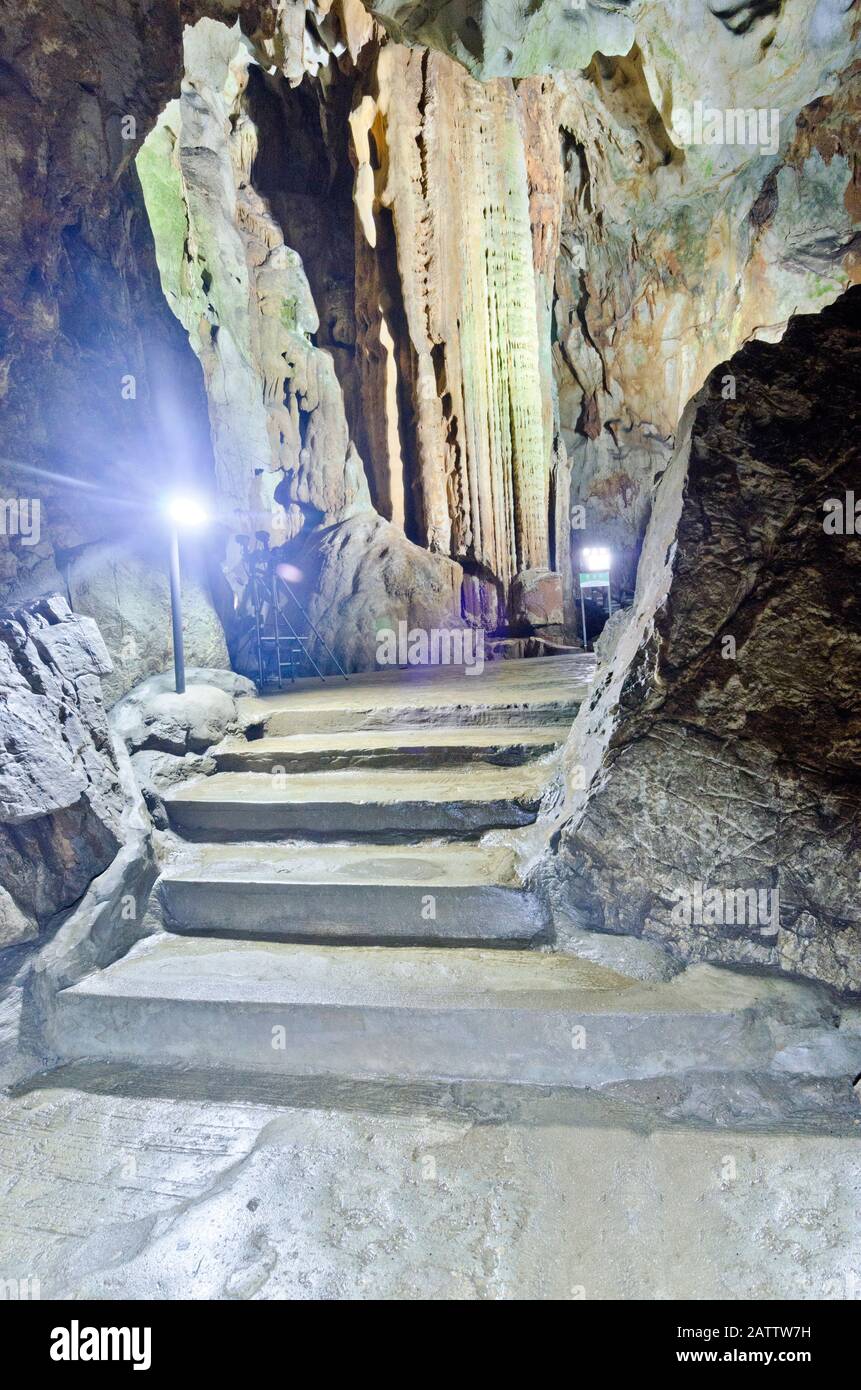 Akiyoshi cave in Mine town, Yamaguchi, Japan Stock Photo - Alamy
