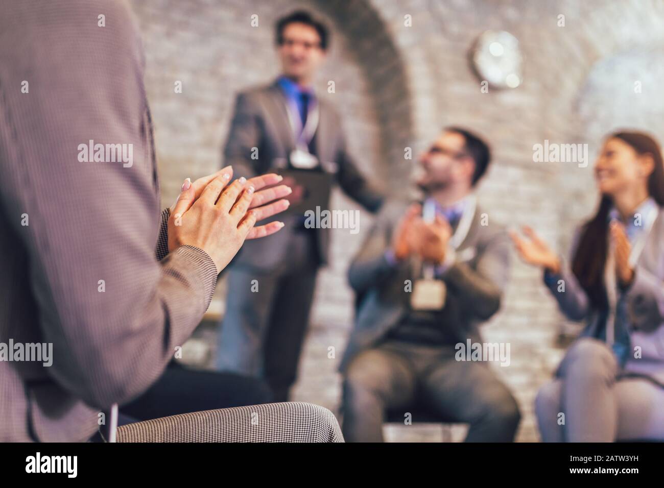 Executive team clap hi-res stock photography and images - Alamy