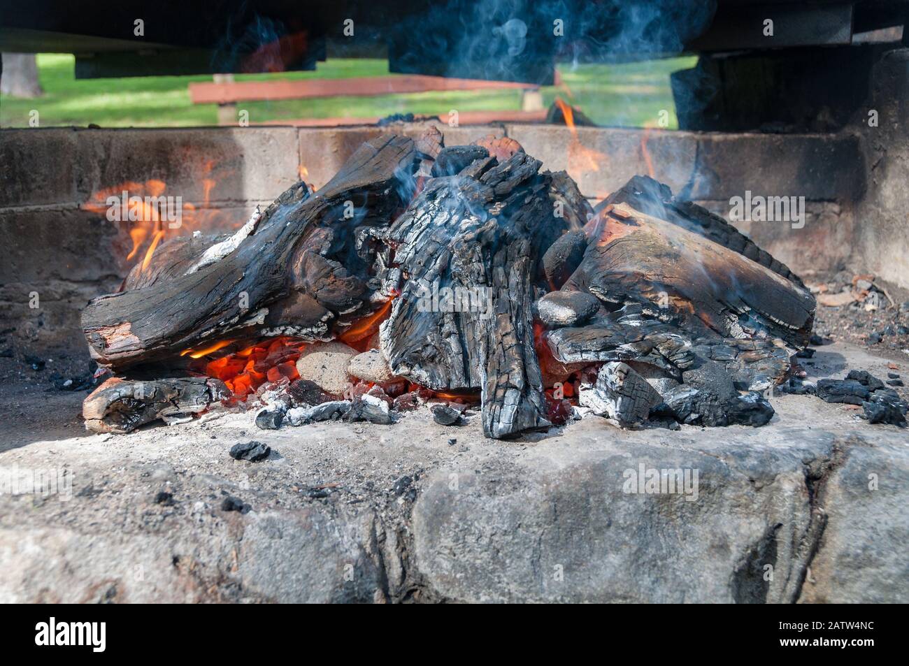 Hot ashes hi-res stock photography and images - Alamy