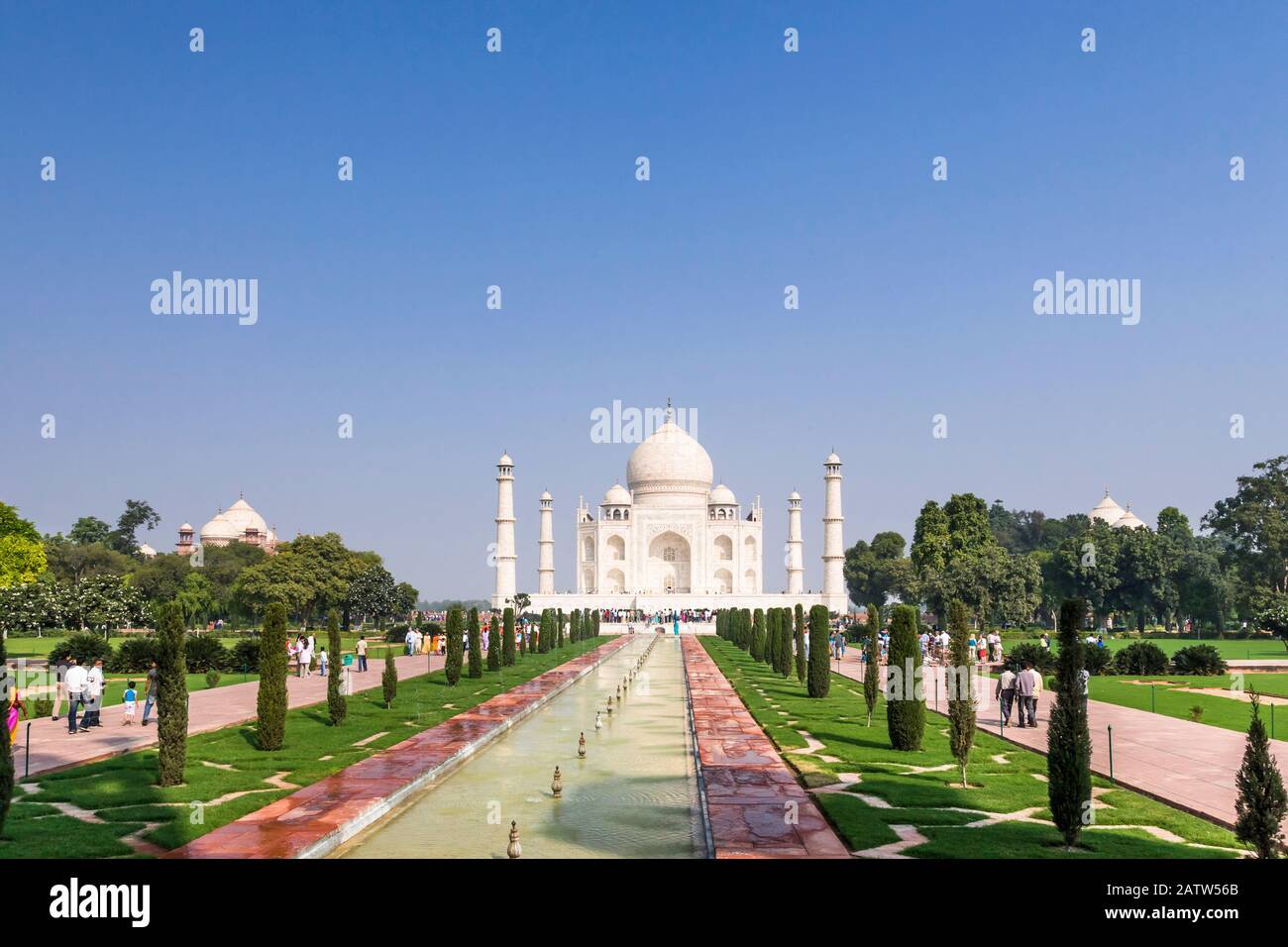 Taj Mahal, white marble mausoleum, built by Shah Jahan, Indian Mughal ...