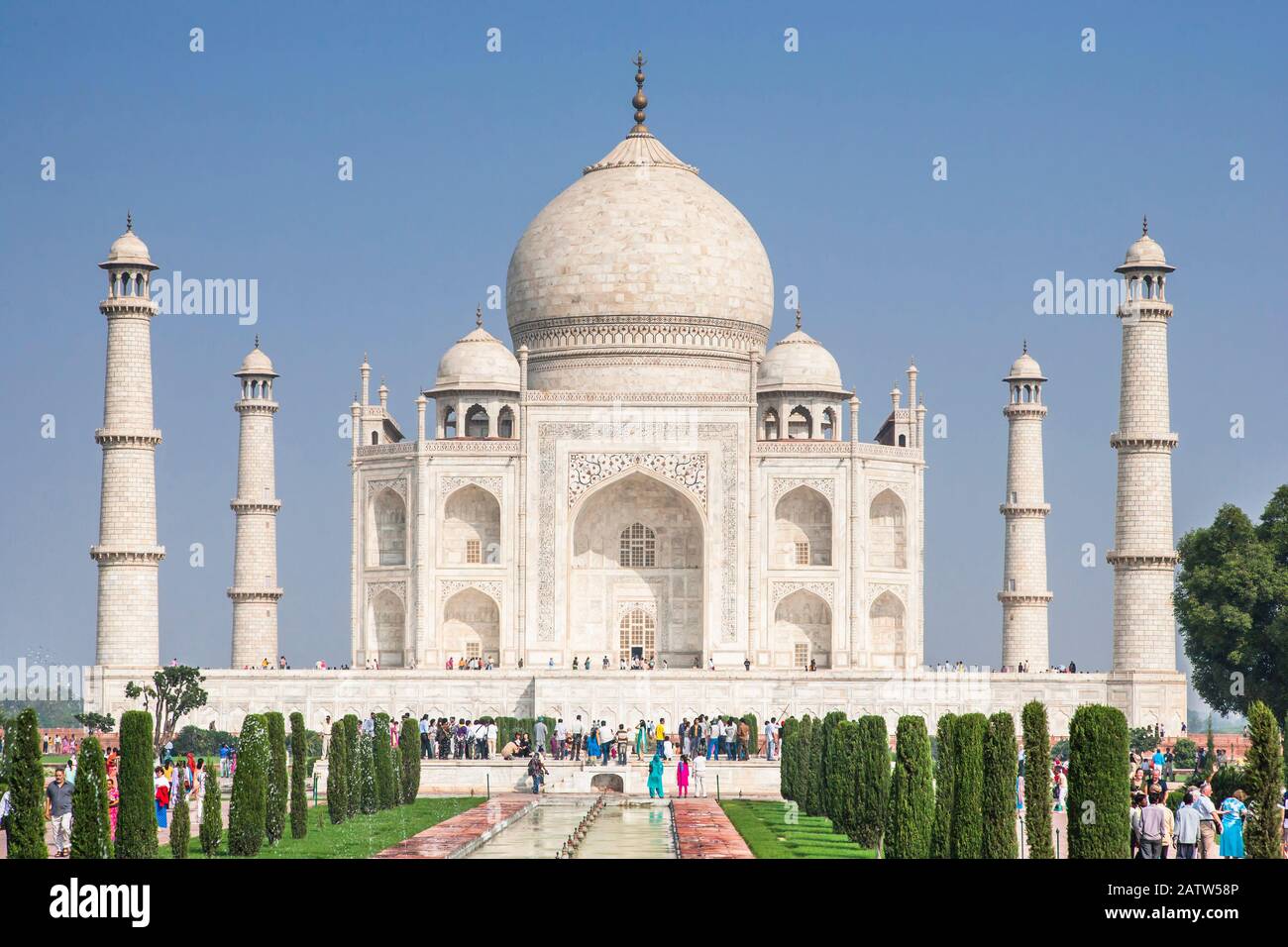 Taj Mahal, white marble mausoleum, built by Shah Jahan, Indian Mughal ...