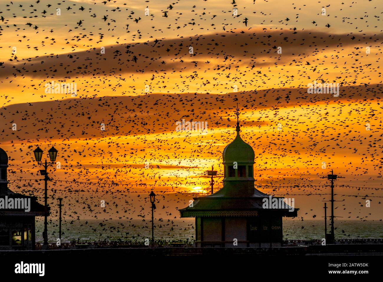 Jostled hi-res stock photography and images - Alamy