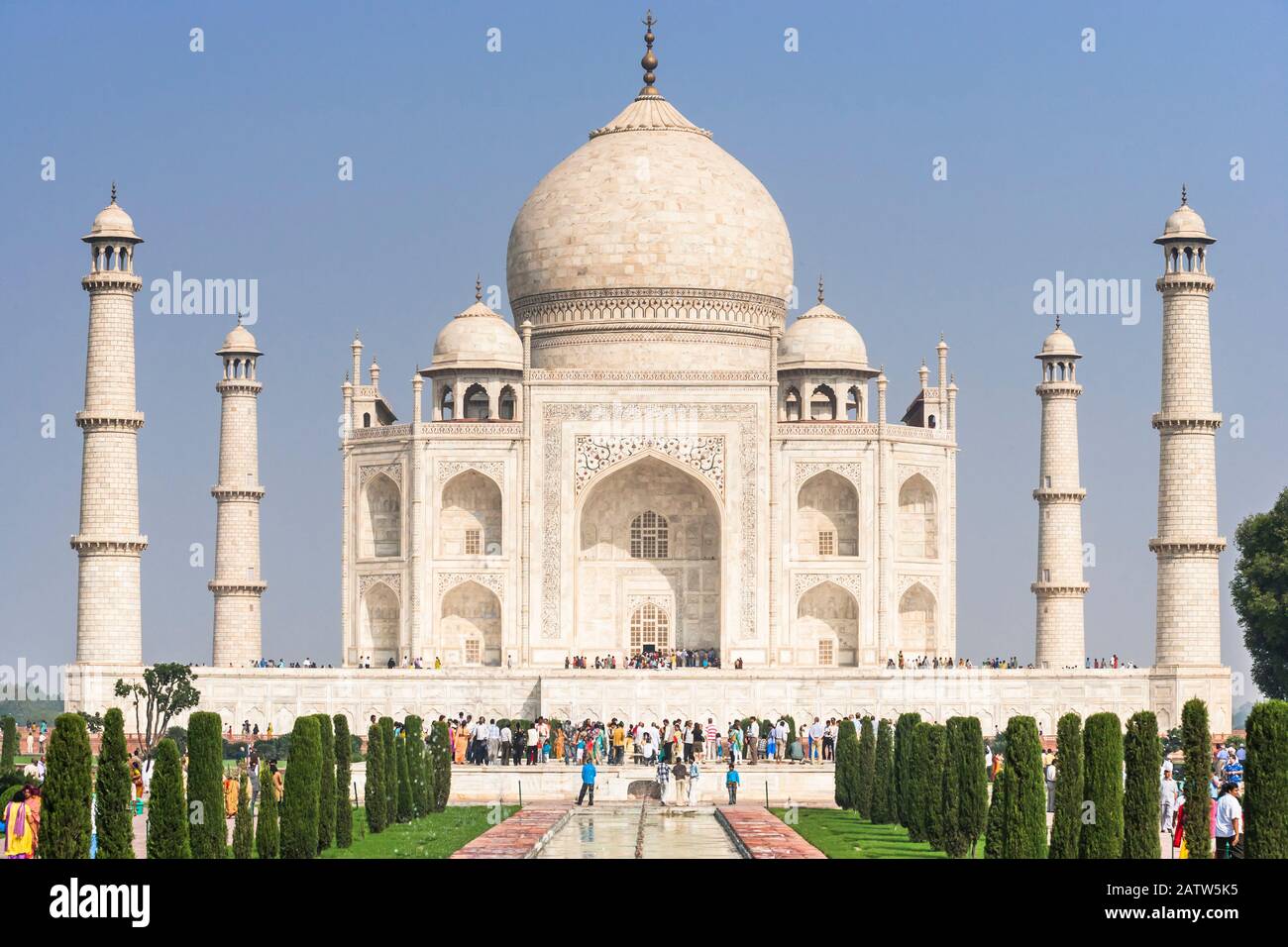 Taj Mahal, white marble mausoleum, built by Shah Jahan, Indian Mughal ...
