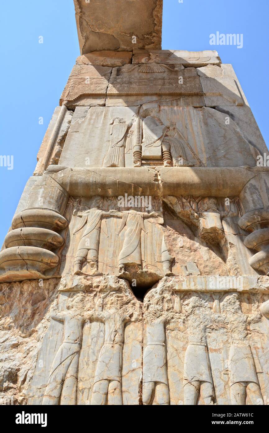 Faravahar achaemenid hi-res stock photography and images - Alamy