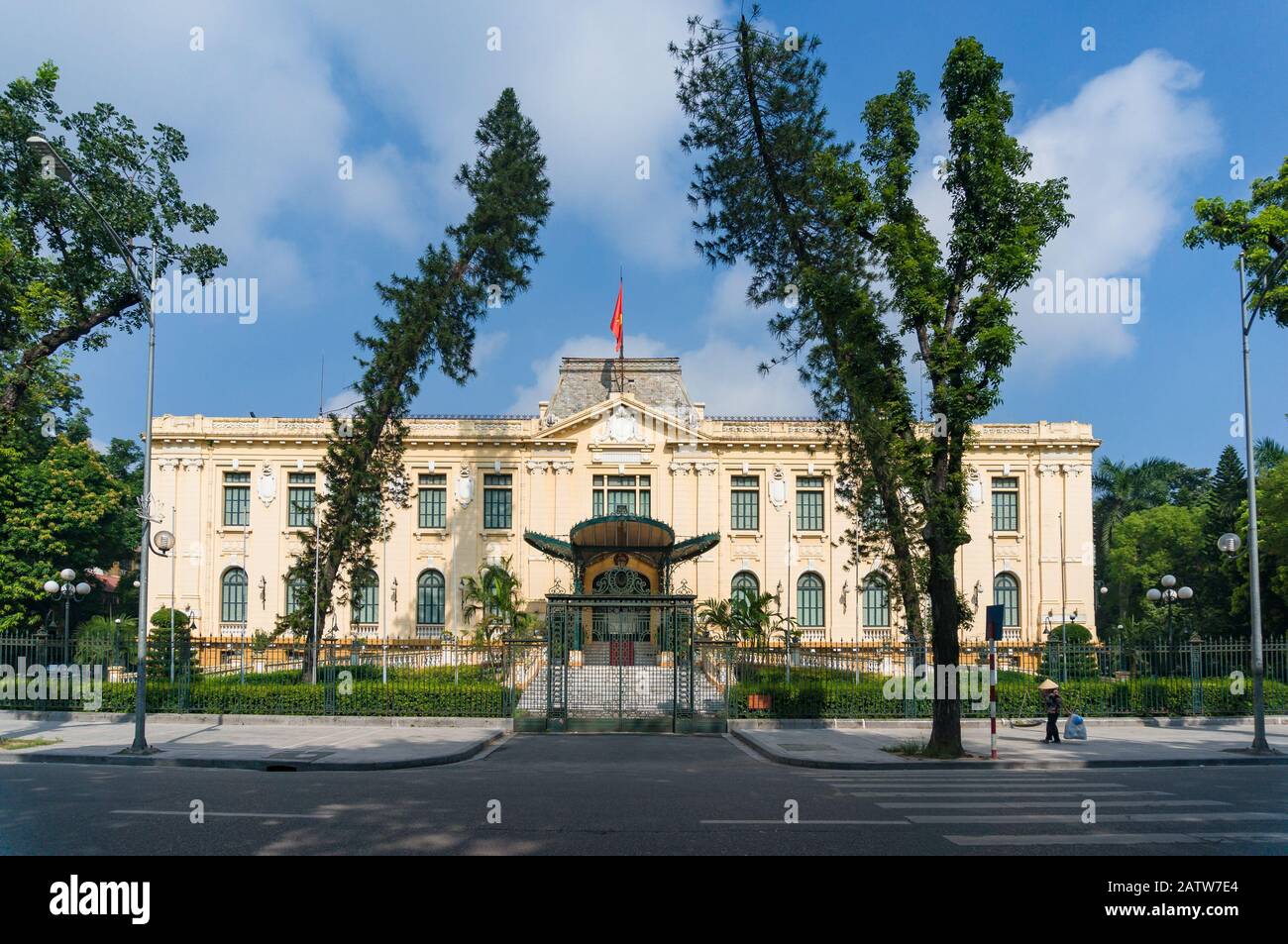 Government building in hanoi vietnam hi-res stock photography and ...