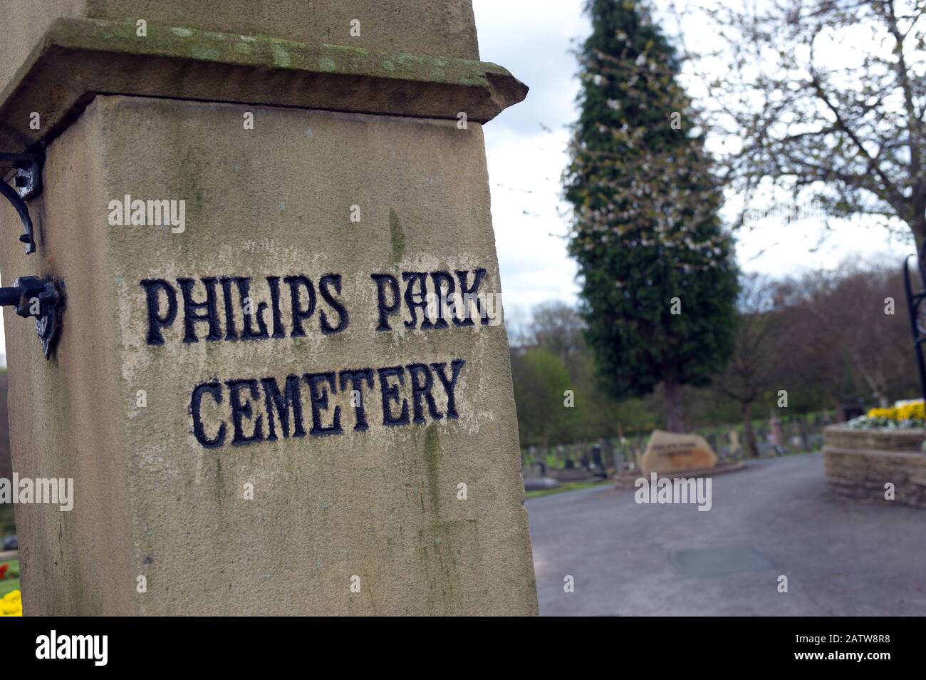 Philips Park Cemetery, Manchester, England, UK. Opened in 1866 Philips ...