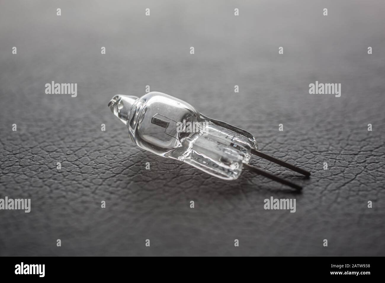 Halogen lamp illuminant with filament Stock Photo - Alamy