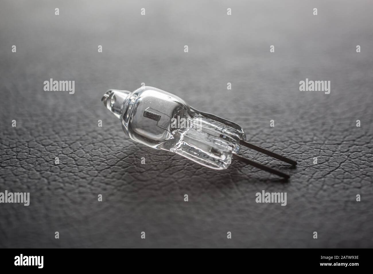 Halogen lamp illuminant with filament Stock Photo - Alamy