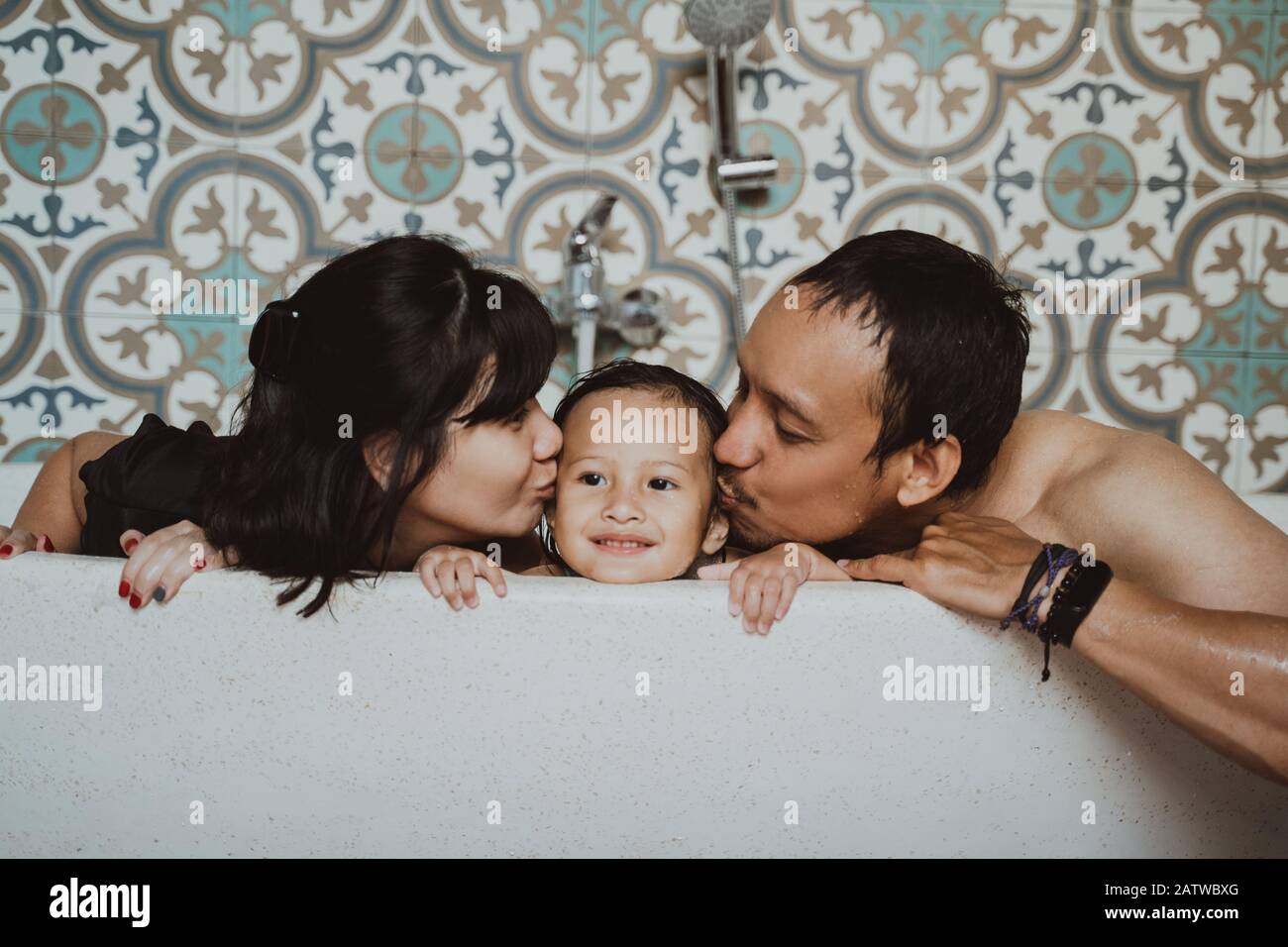 Father daughter having fun bathroom hi-res stock photography and images ...