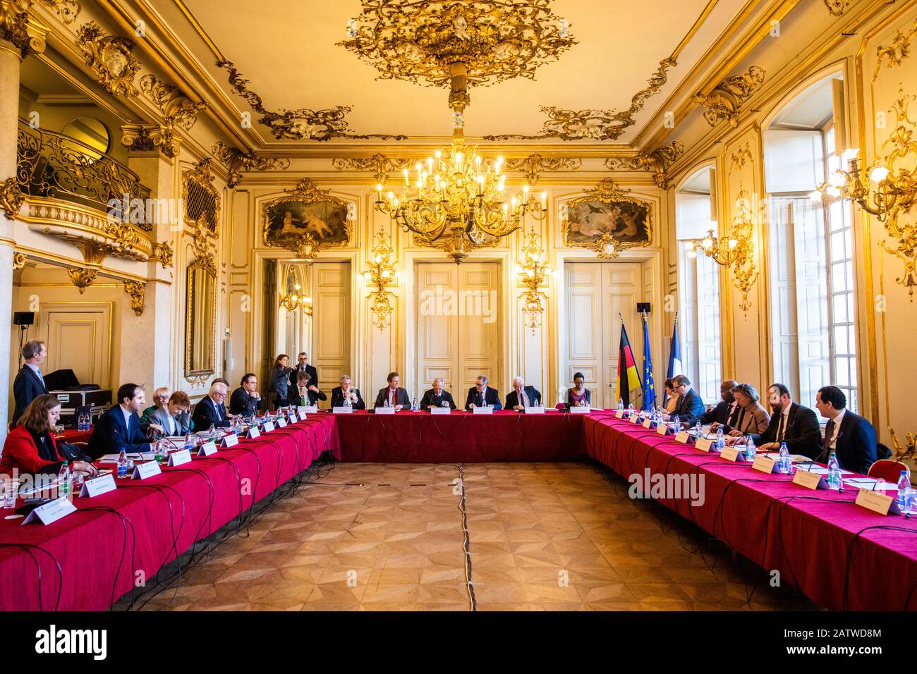 Department of national defence hi-res stock photography and images - Alamy