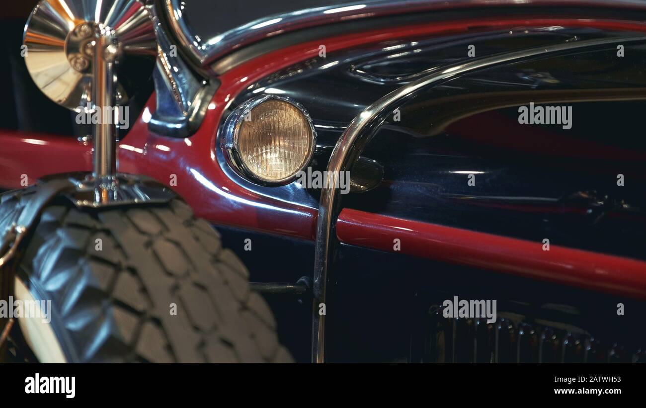 Light of old vintage vehicle. Side view Stock Photo - Alamy