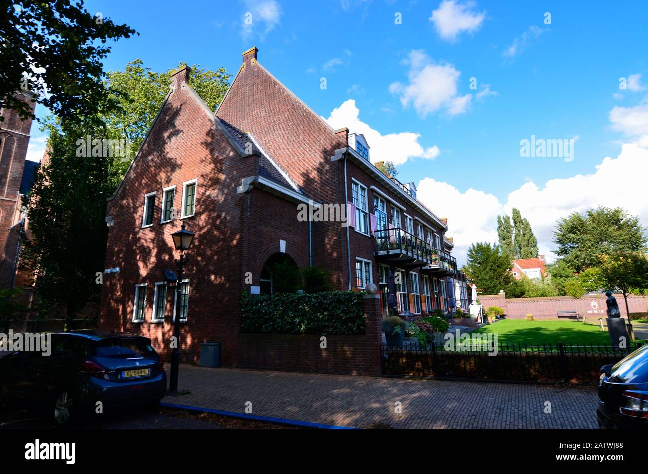 Dutch House Red Brick High Resolution Stock Photography and Images - Alamy