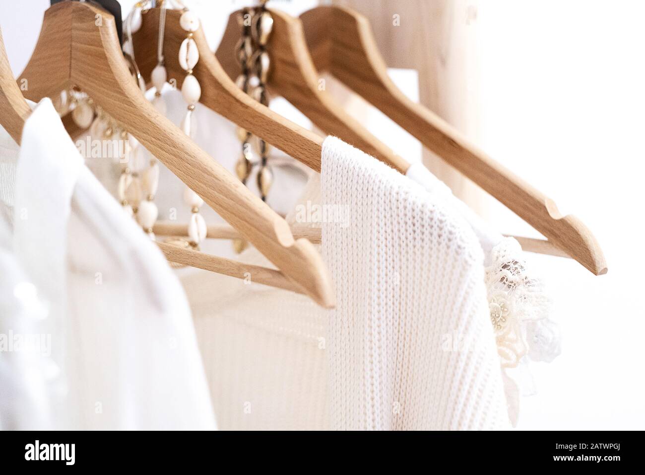 Boutique hanging hangers rack hi-res stock photography and images - Alamy