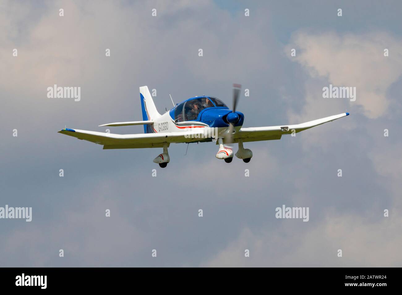Pierre Robin DR400 -180 Regent G-CGGO Stock Photo - Alamy