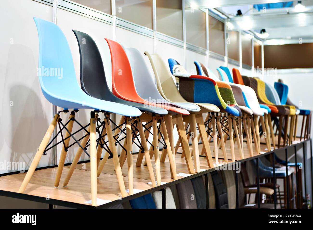 Chairs in the furniture store Stock Photo - Alamy