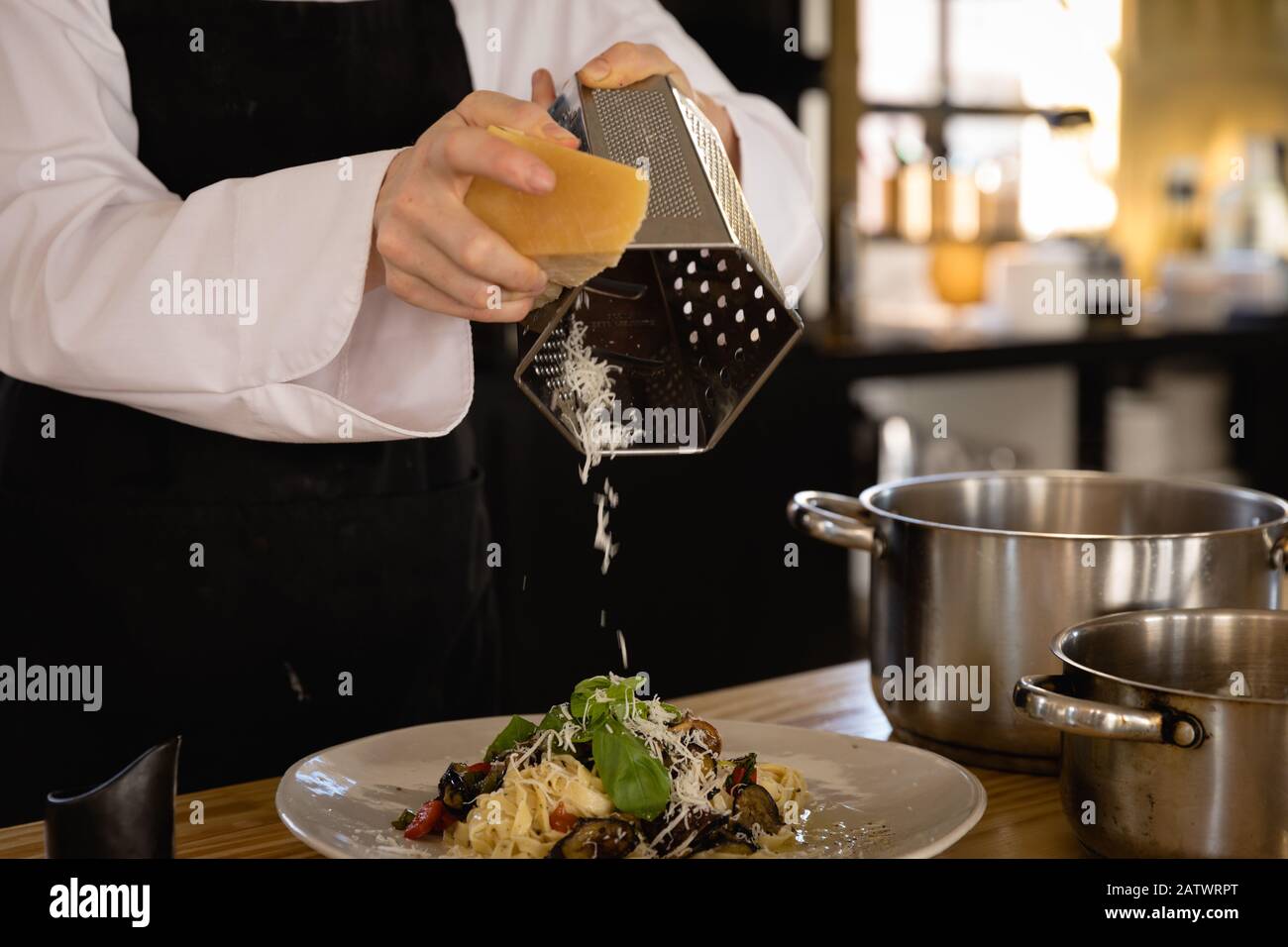 Chef pasta business hi-res stock photography and images - Alamy