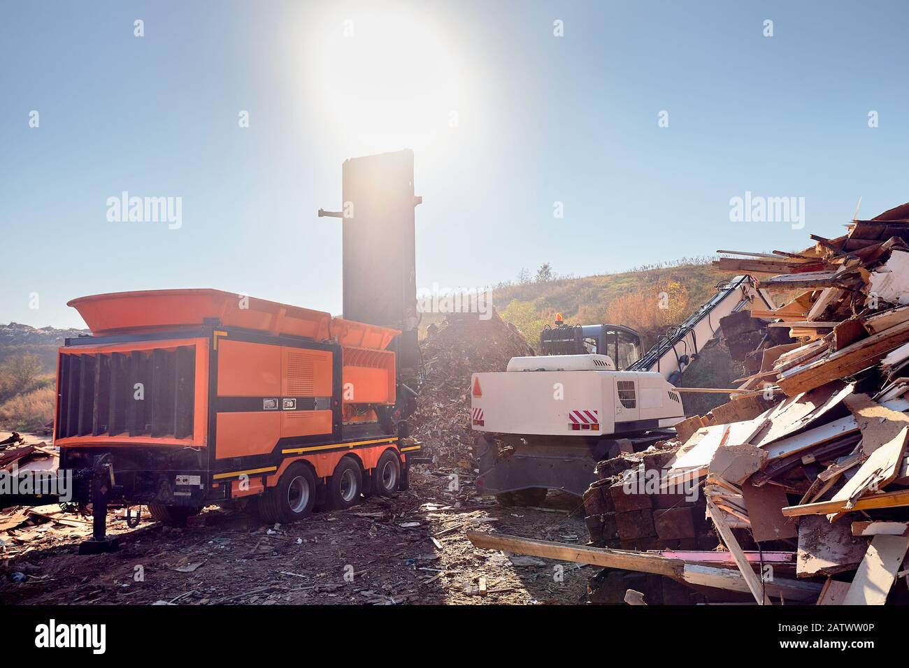 Slow speed shredder designed for pre-processing of materials municipal ...