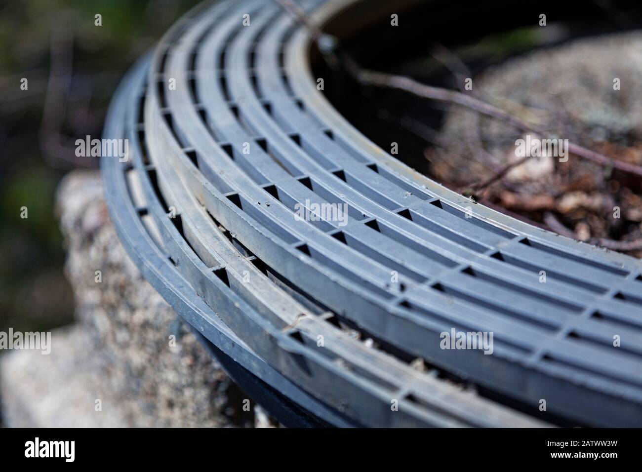 round rubber gaskets for well caps and other things in the traffic ...