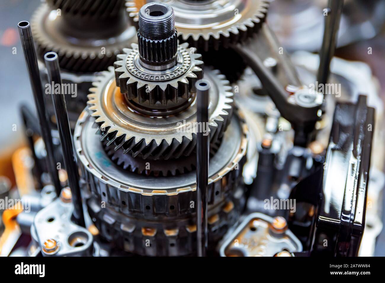 Car gearbox cutaway hi-res stock photography and images - Alamy