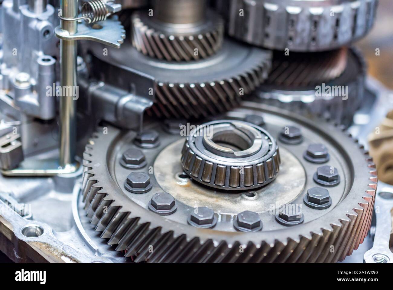 Car gearbox cutaway hi-res stock photography and images - Alamy