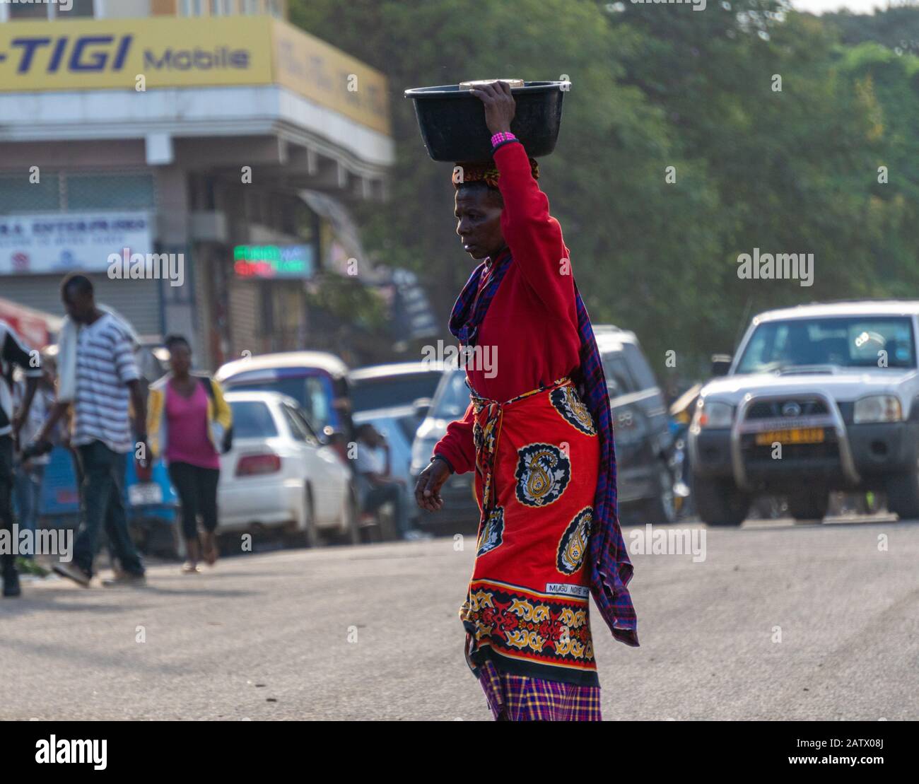 Street scene arusha hi-res stock photography and images - Alamy