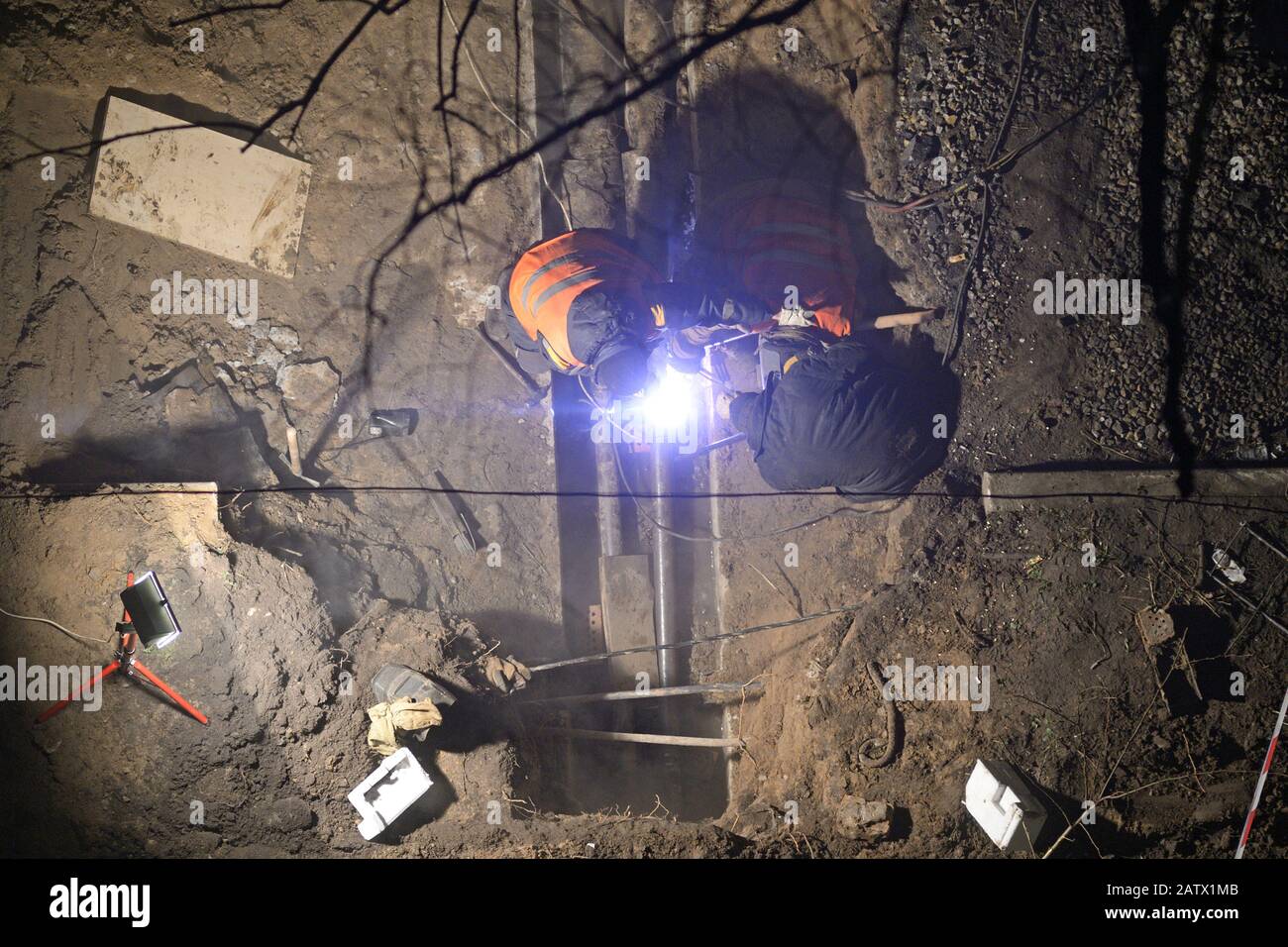 Welding pipelines hi-res stock photography and images - Alamy