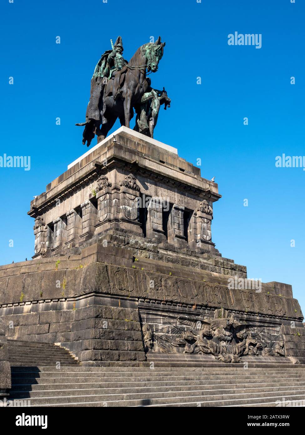 Statue kaiser wilhelm deutsches eck hi-res stock photography and images ...