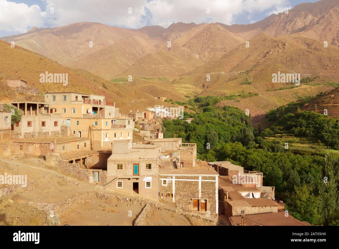 ancient town in the atlas Stock Photo - Alamy