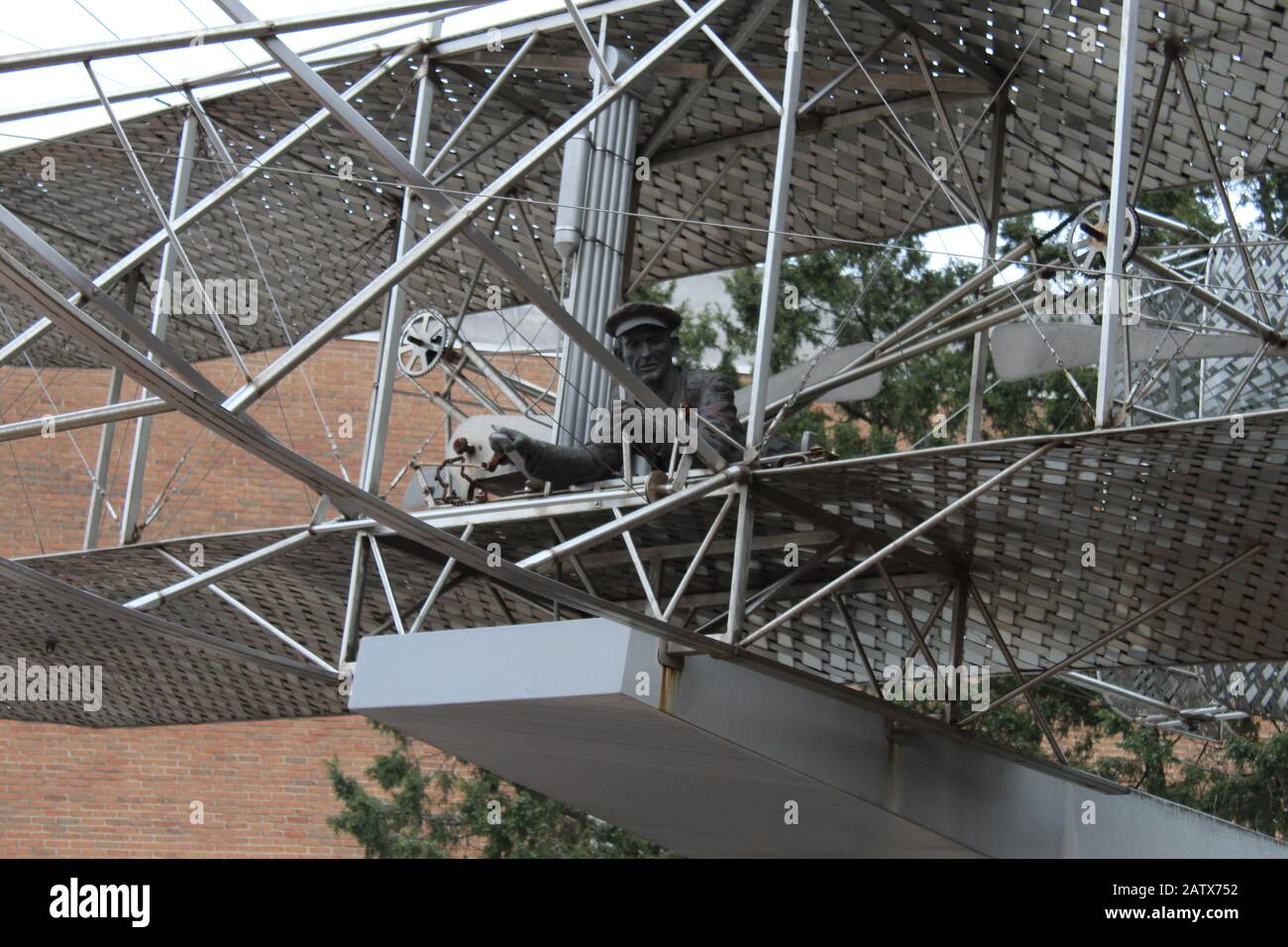 1905 Wright Flyer III Sculpture by Larry Godwin of the "world's first ...
