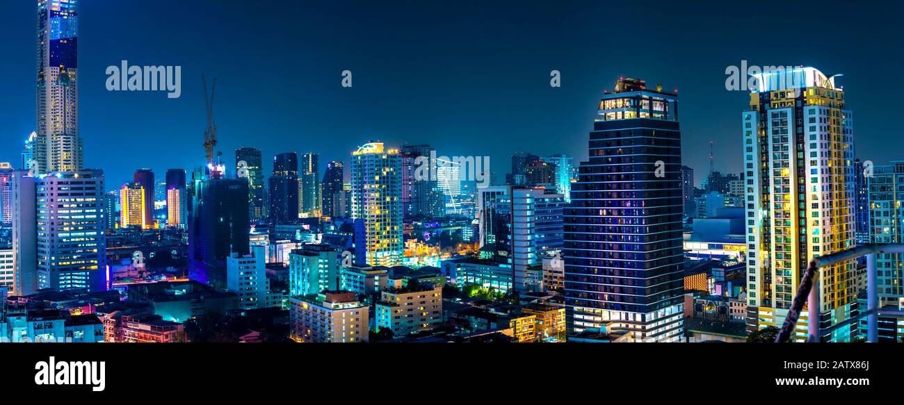 Soi Rangnam, Bangkok Buildings in the heart of the capital city that ...