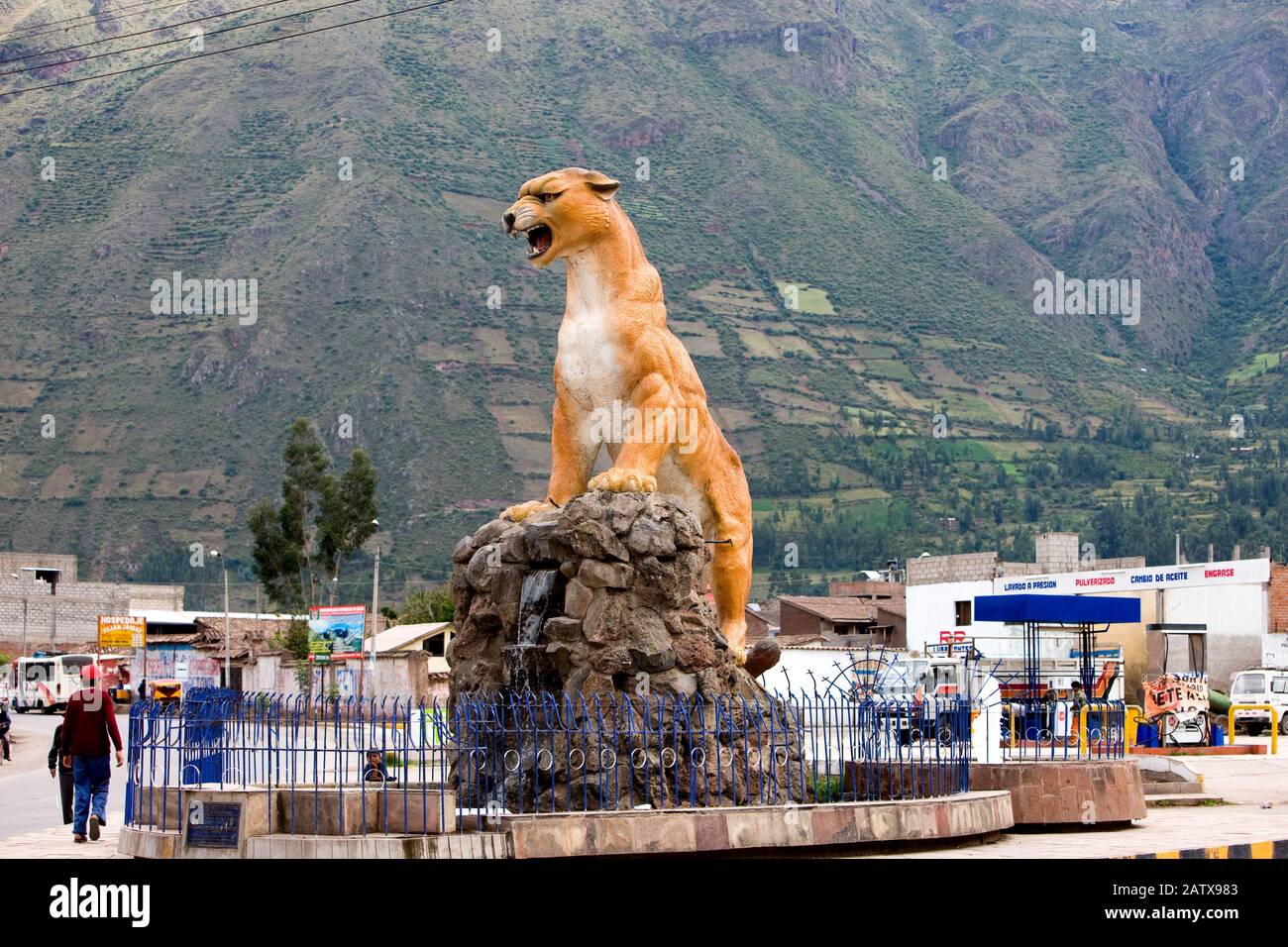 Cougar Statue in Urubamba Village in Peru Stock Photo - Alamy