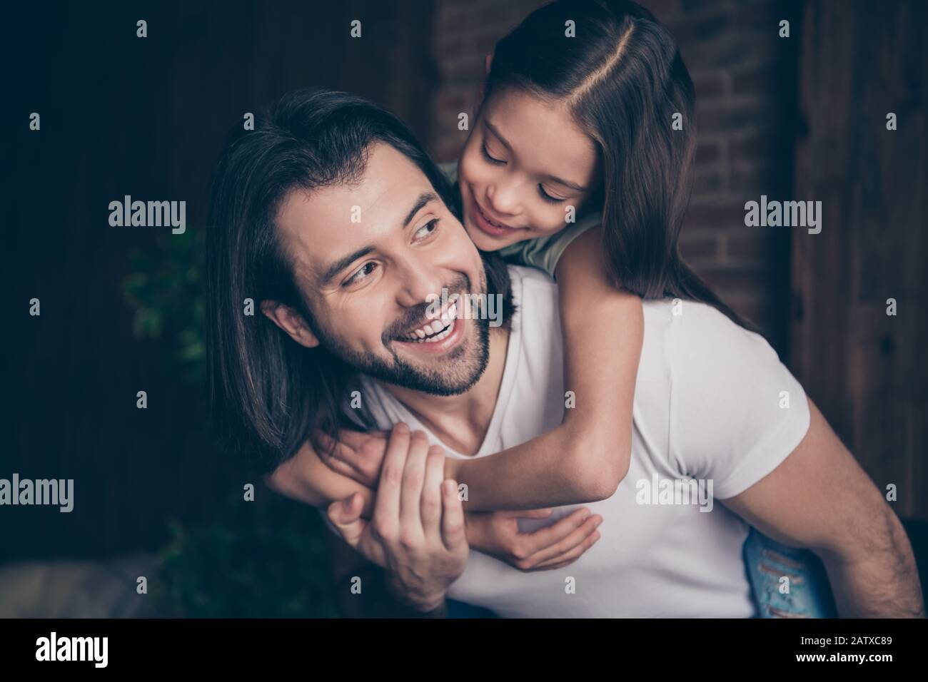 Daddy hugging hi-res stock photography and images - Alamy