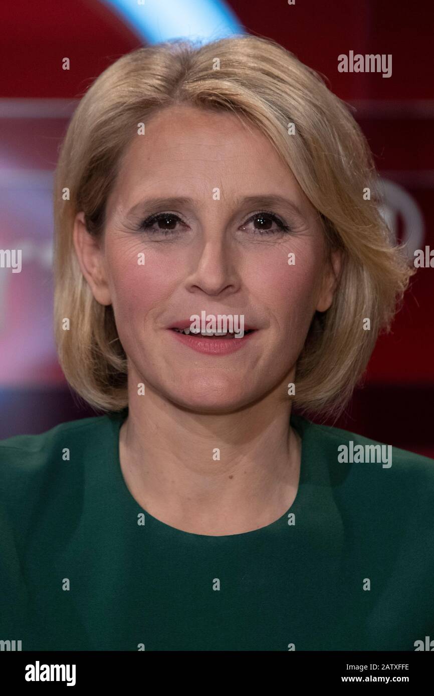 Moderator Susan LINK, portrait, portrait, portrait, cropped single ...