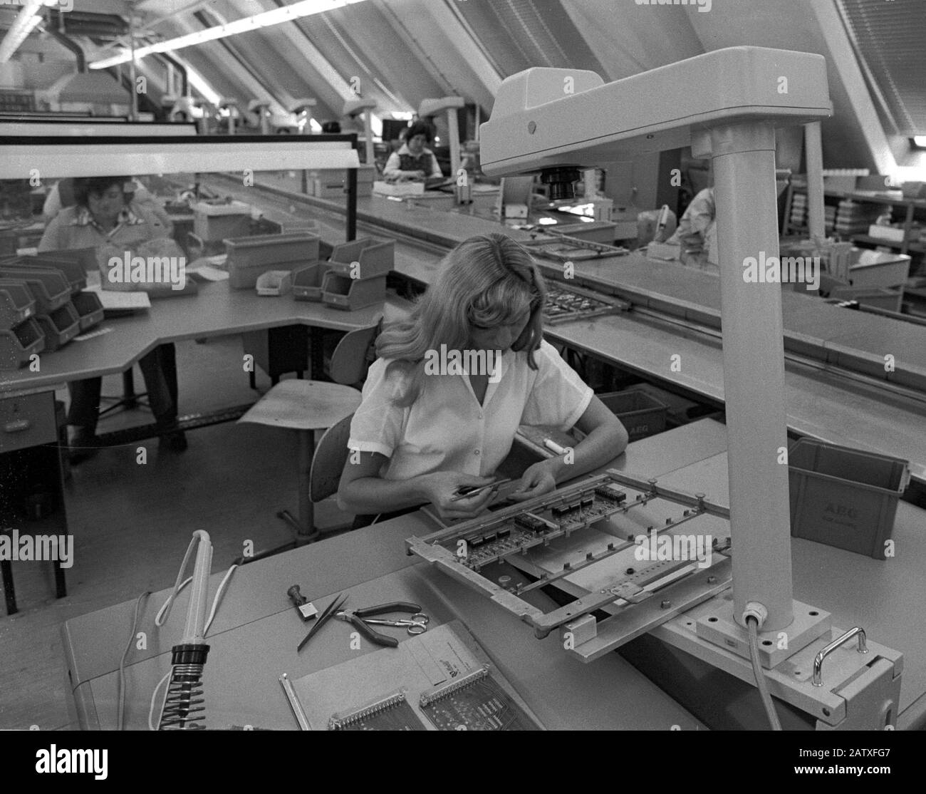 01 January 1981, Berlin: View into the AEG factory in Spandau. Newly ...