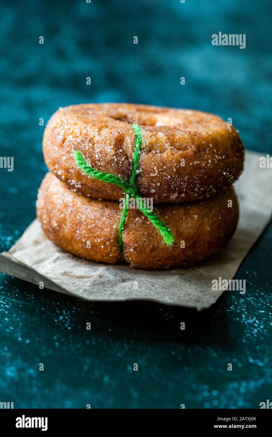 Moroccan donuts hi-res stock photography and images - Alamy