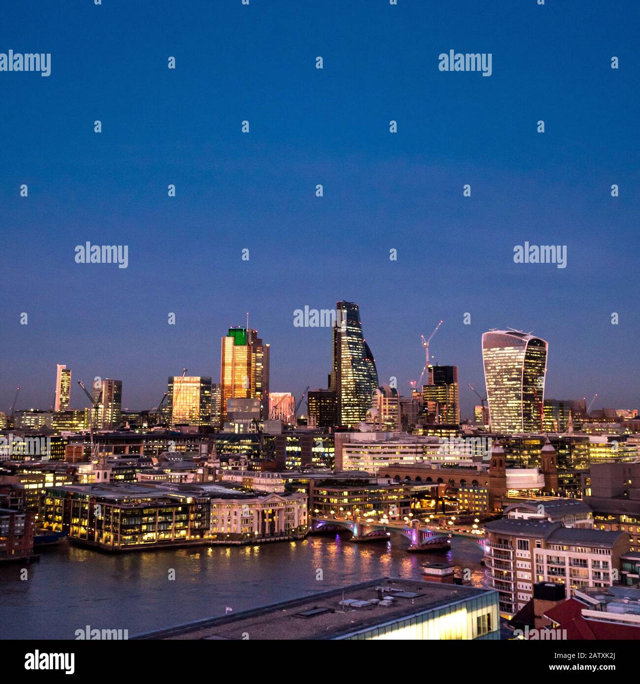 Riverside london landmarks hi-res stock photography and images - Alamy