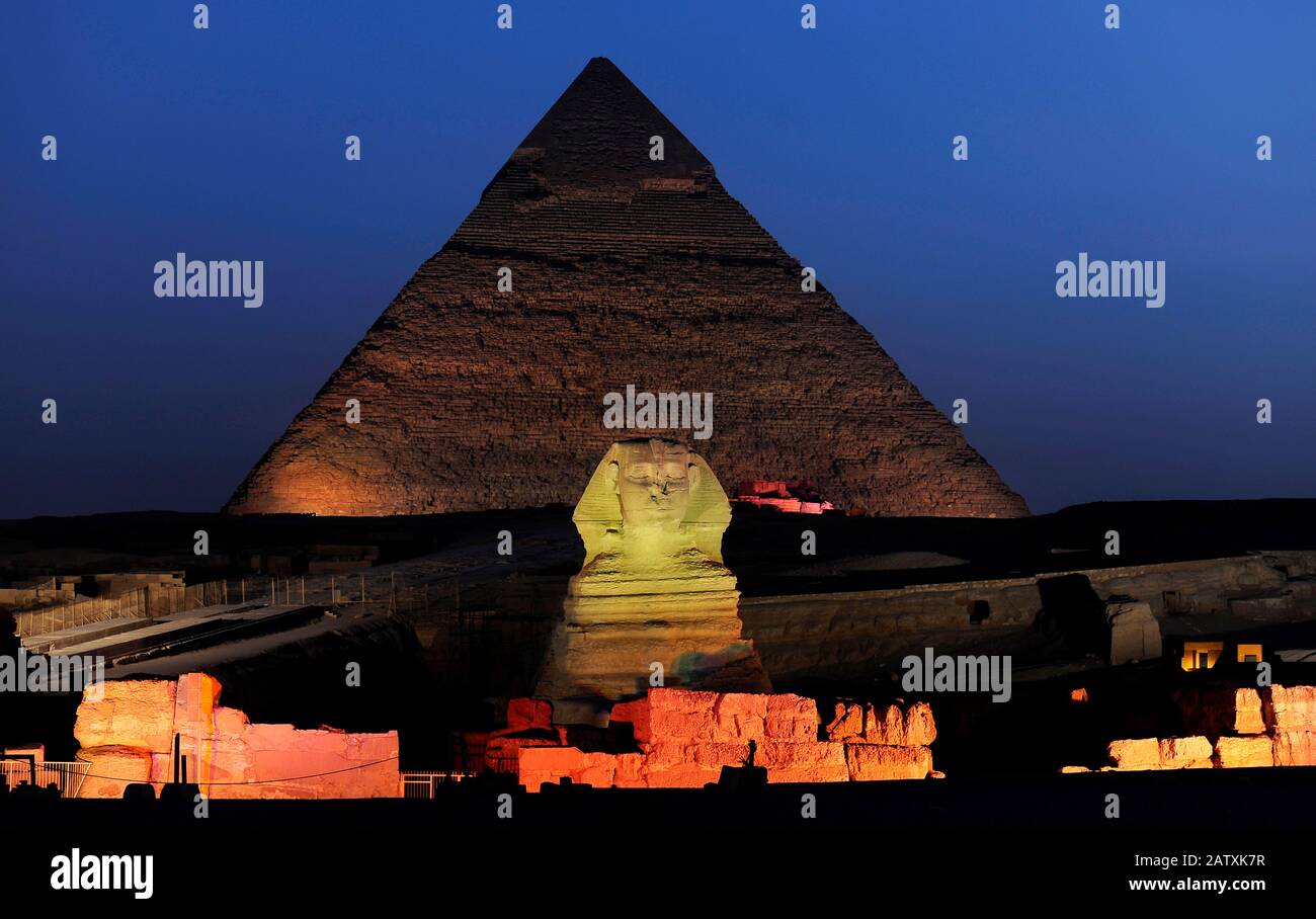 Light pyramid cairo egypt show hi-res stock photography and images - Alamy