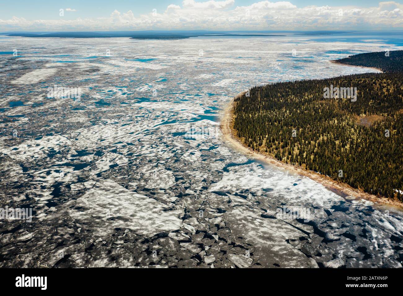 Trans taiga road hi-res stock photography and images - Alamy