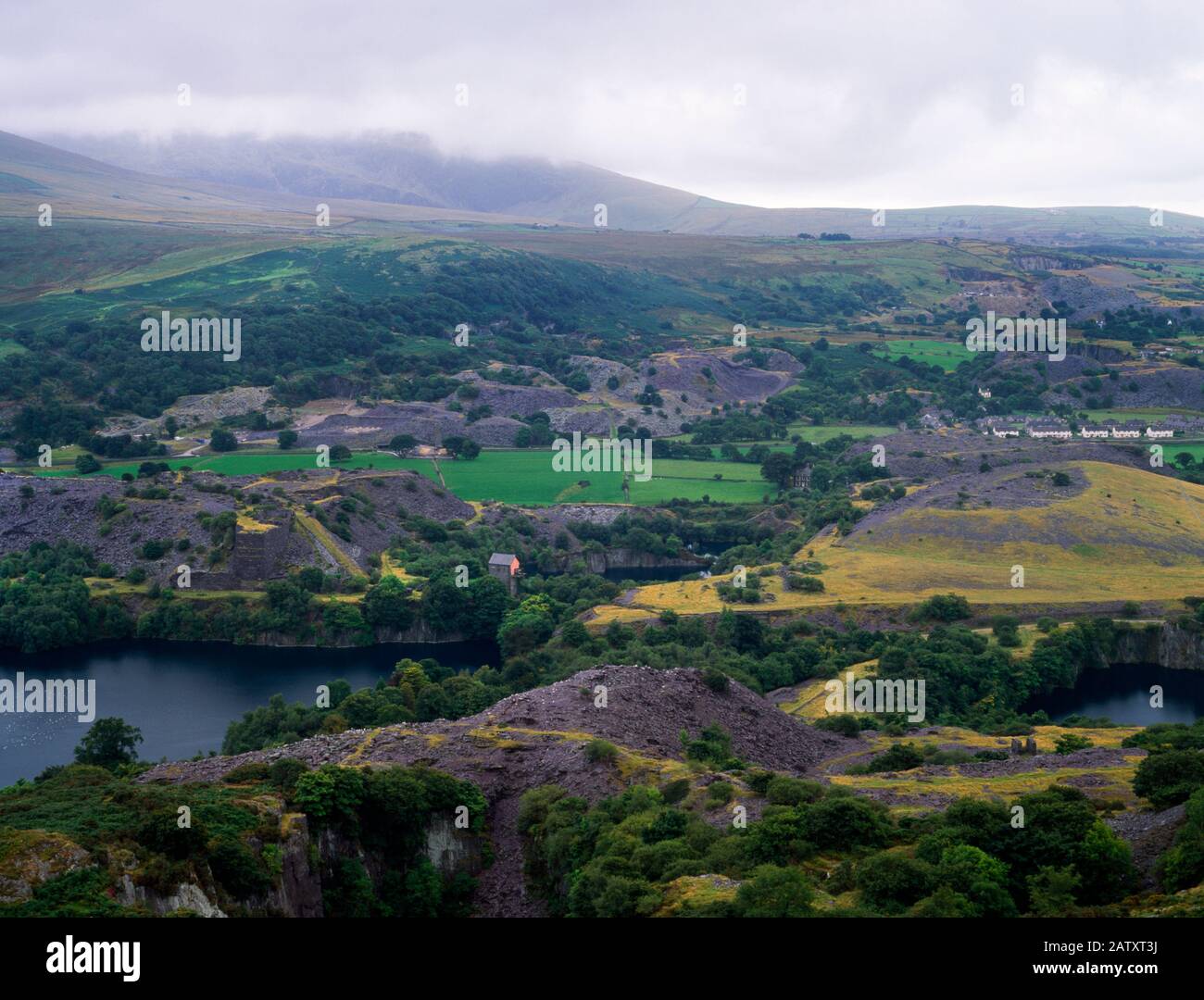 Dyffryn nantlle quarries hi-res stock photography and images - Alamy