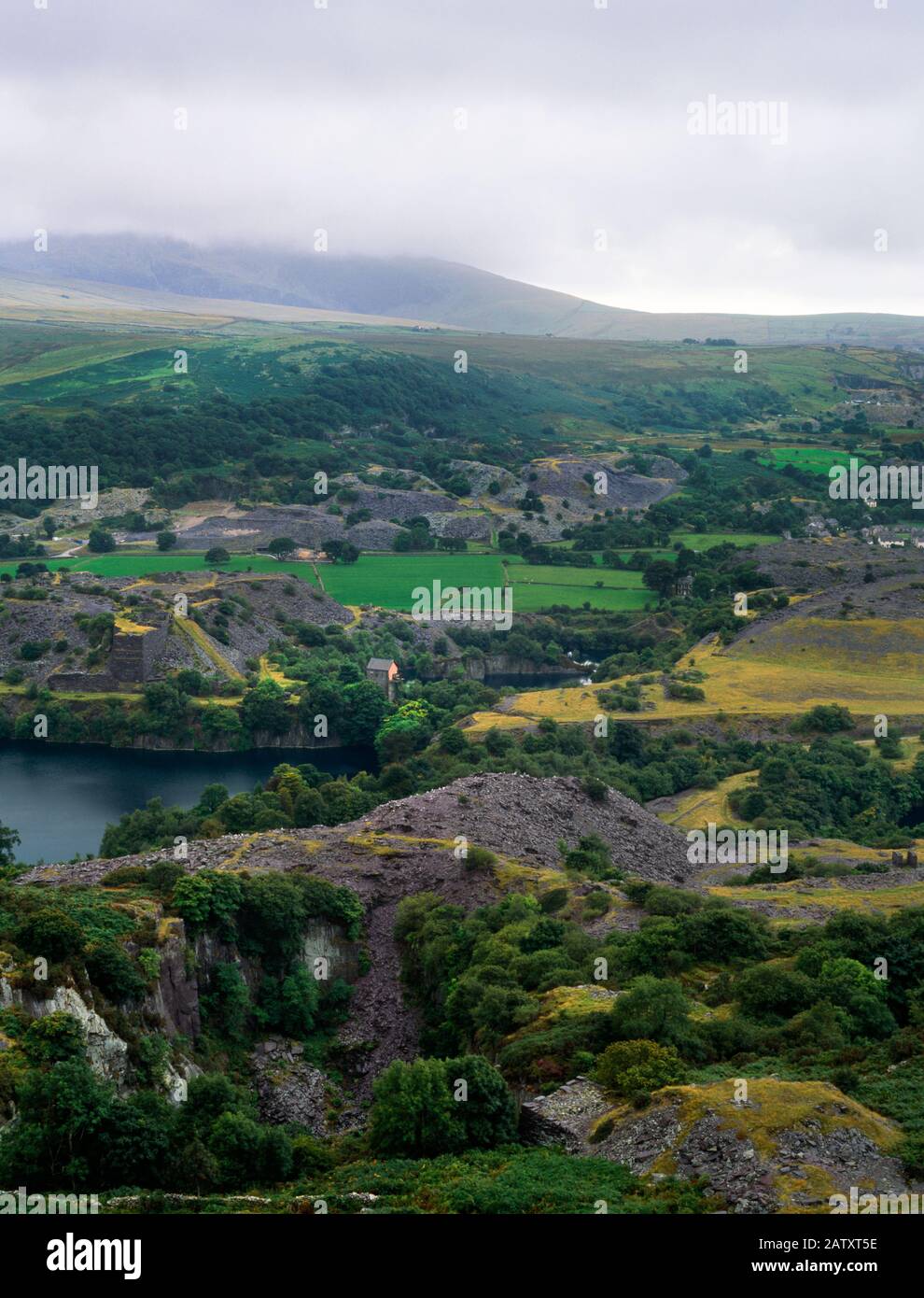 Dyffryn nantlle quarries hi-res stock photography and images - Alamy