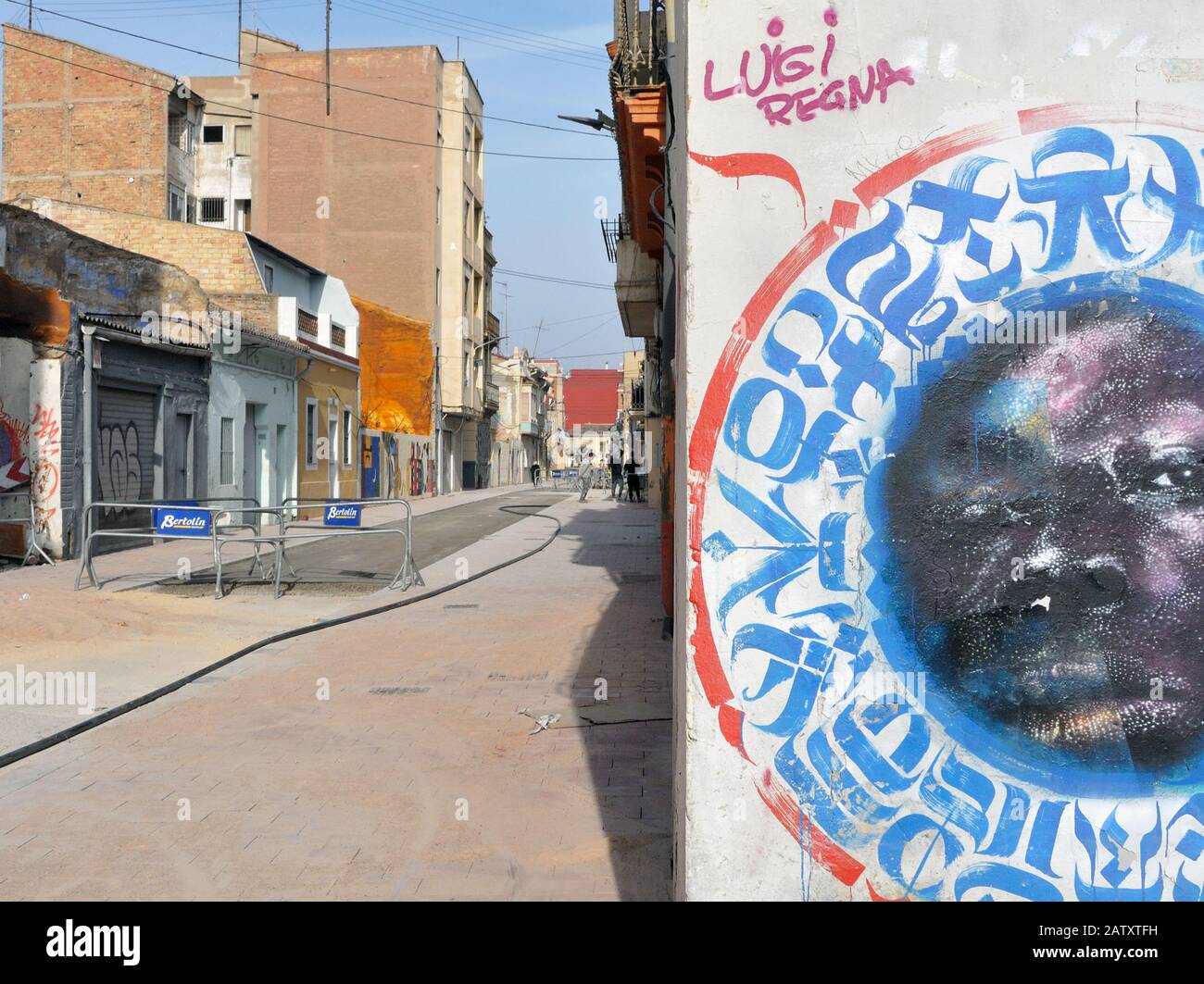 Picture of defiant african man hi-res stock photography and images - Alamy