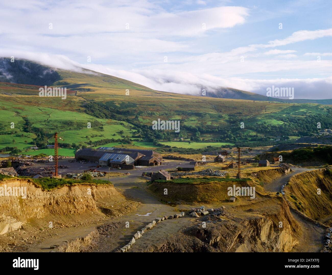 Dyffryn nantlle quarries hi-res stock photography and images - Alamy