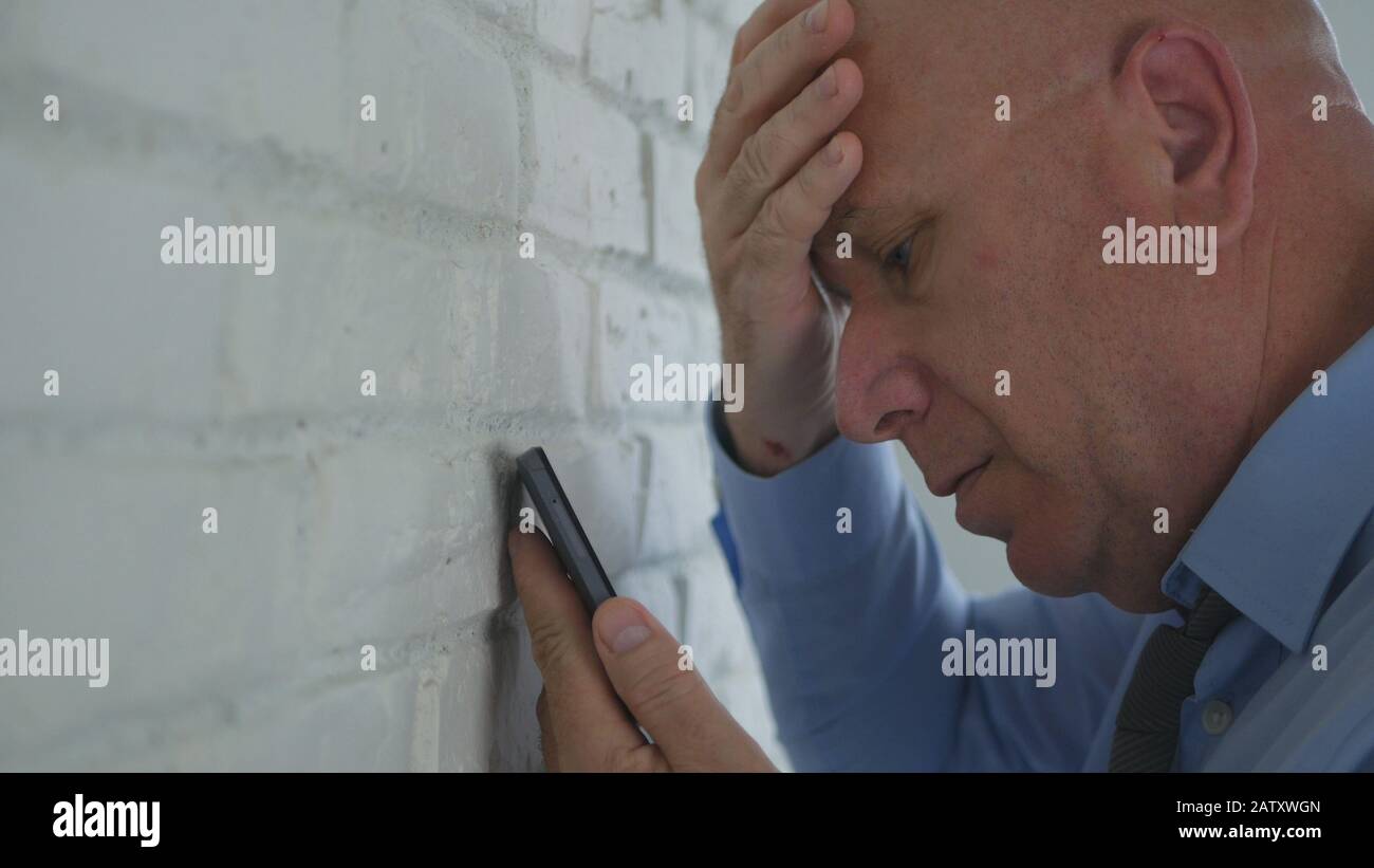 Confused serious worried upset hi-res stock photography and images - Alamy