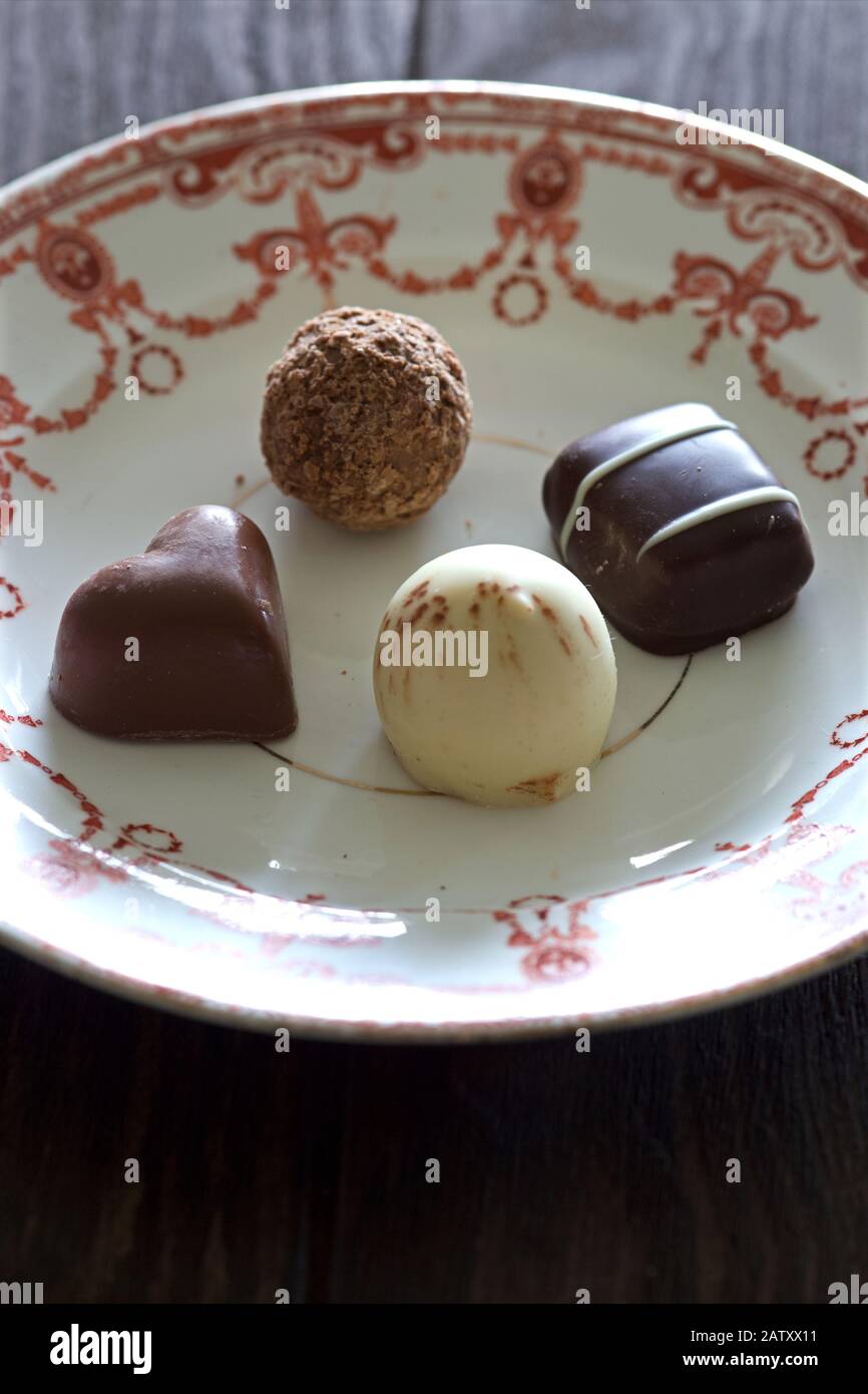 Handmade chocolates hi-res stock photography and images - Alamy