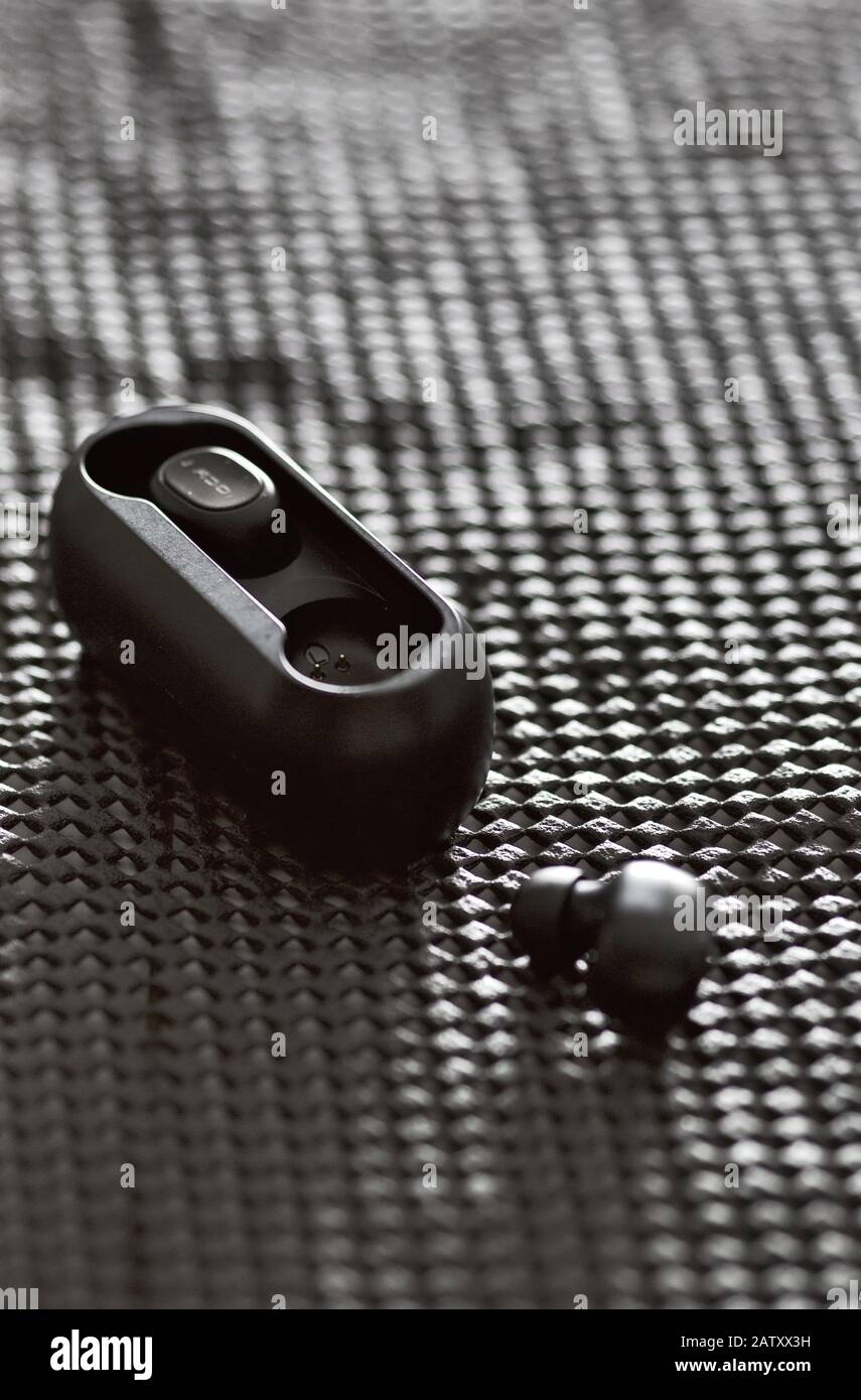 Headphones set hi-res stock photography and images - Alamy