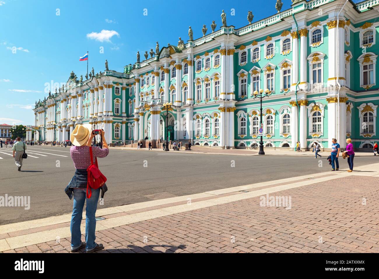 Winter palace russia hi-res stock photography and images - Alamy