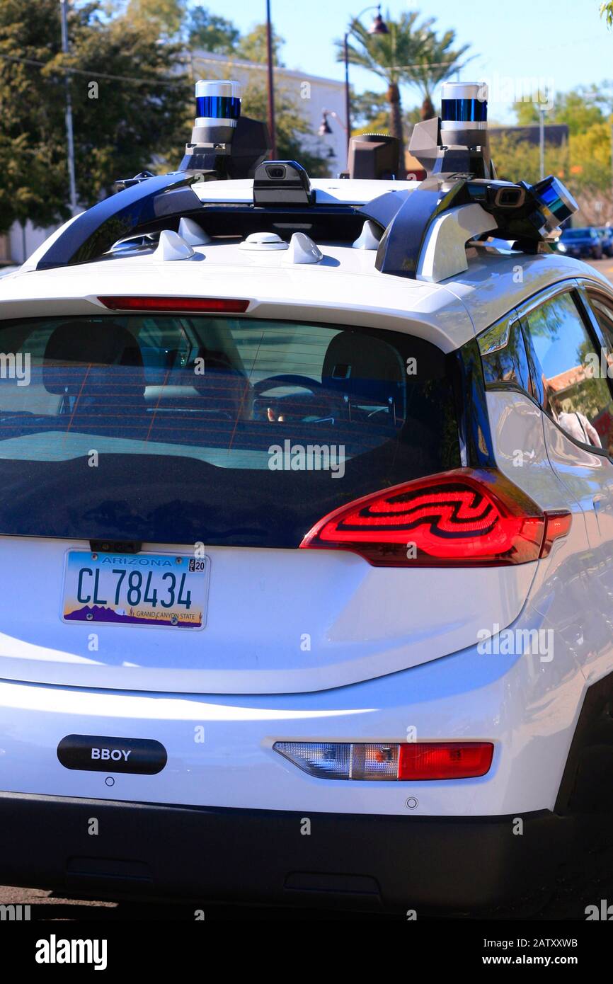 Testing a self driving car on the streets of Old Town Scottsdale AZ ...