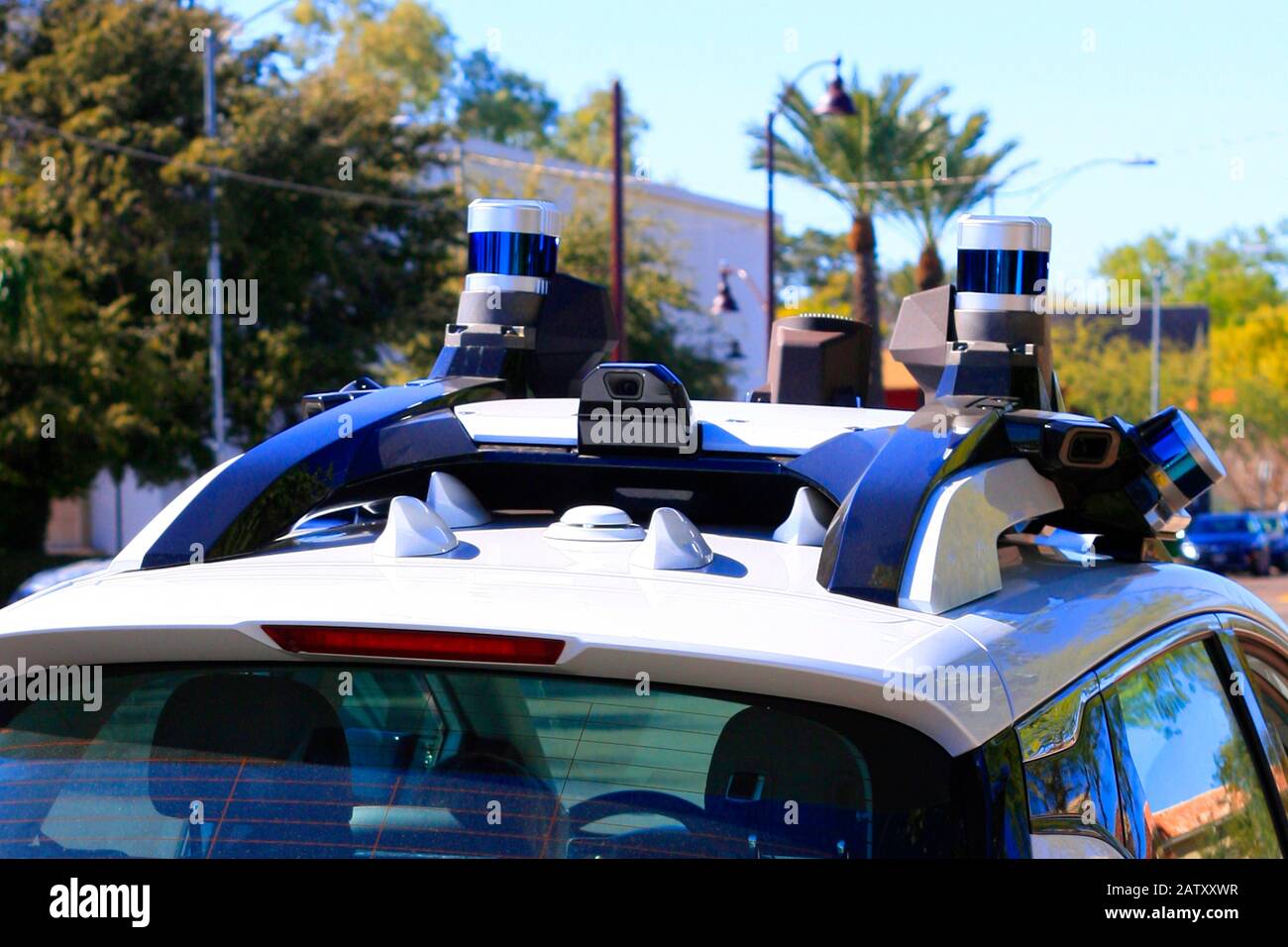 Testing a self driving car on the streets of Old Town Scottsdale AZ ...