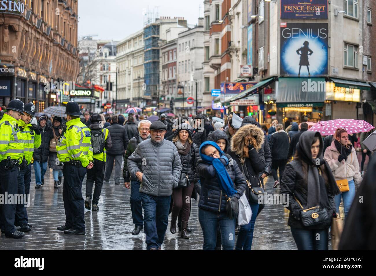 London, January 26, 2020. London street scene in on a rainy day. Busy ...